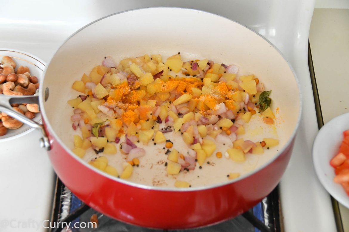 Poha Aloo Recipe - Flattened Rice and Potato Snack – Indian ...